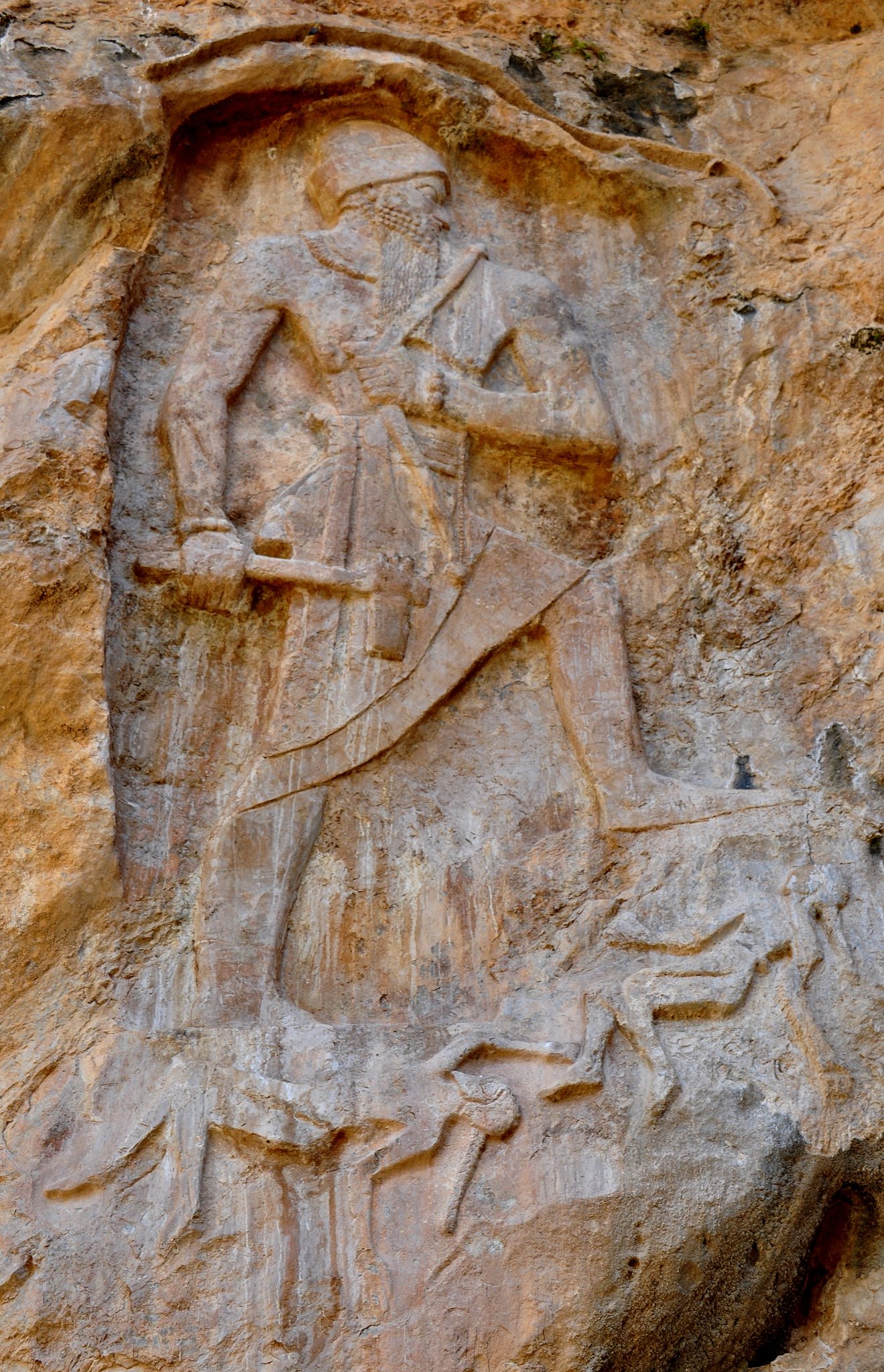 Finding the hidden Naram-Sin rock relief in Iraq – World History et cetera