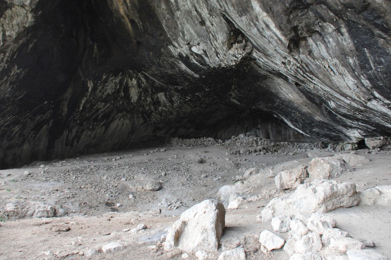 Paleolithic Caves in Iraqi Kurdistan – History et cetera